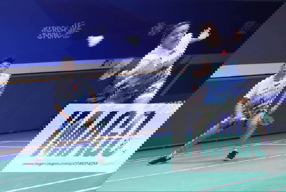 (240829) -- MOKPO, Aug. 29, 2024 -- Zhou Zhihong Yang Jiayi (R) of ...