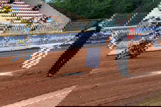 British Youth Championship, Speedway Oliver Bovingdon leads Charlie ...