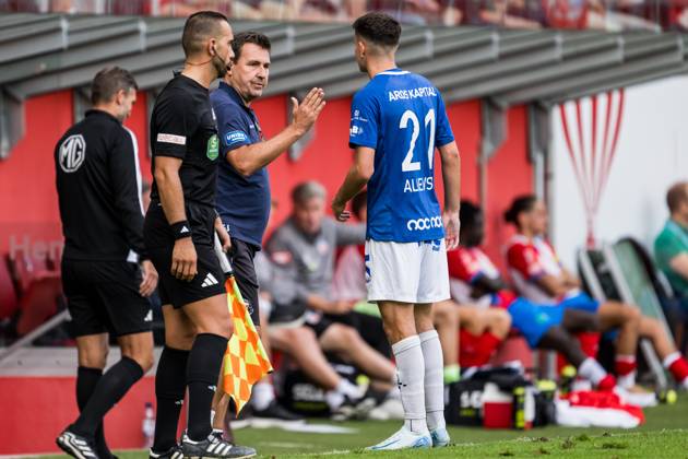 250330 Trelleborgs coach Stefan Jacobsson during the Superettan ...