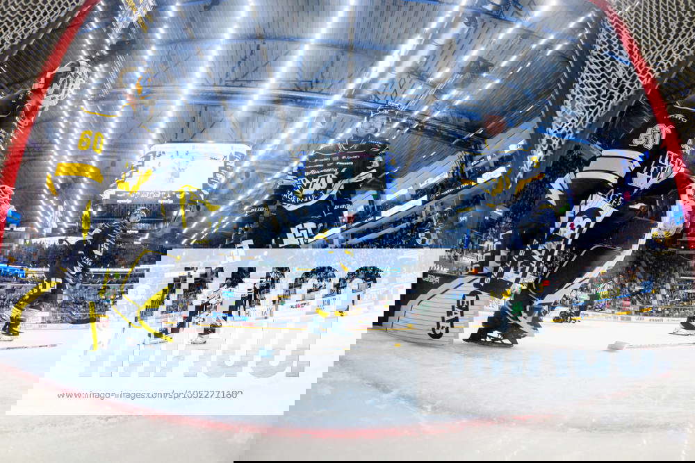 241012 HV71s goalkeeper Hugo Alnefelt and Oscar Engsund dips during the ice hockey match in SHL