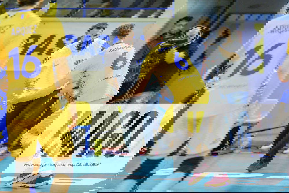 Player during the men volleyball game between CSM Corona BRASOV ( ROU ...