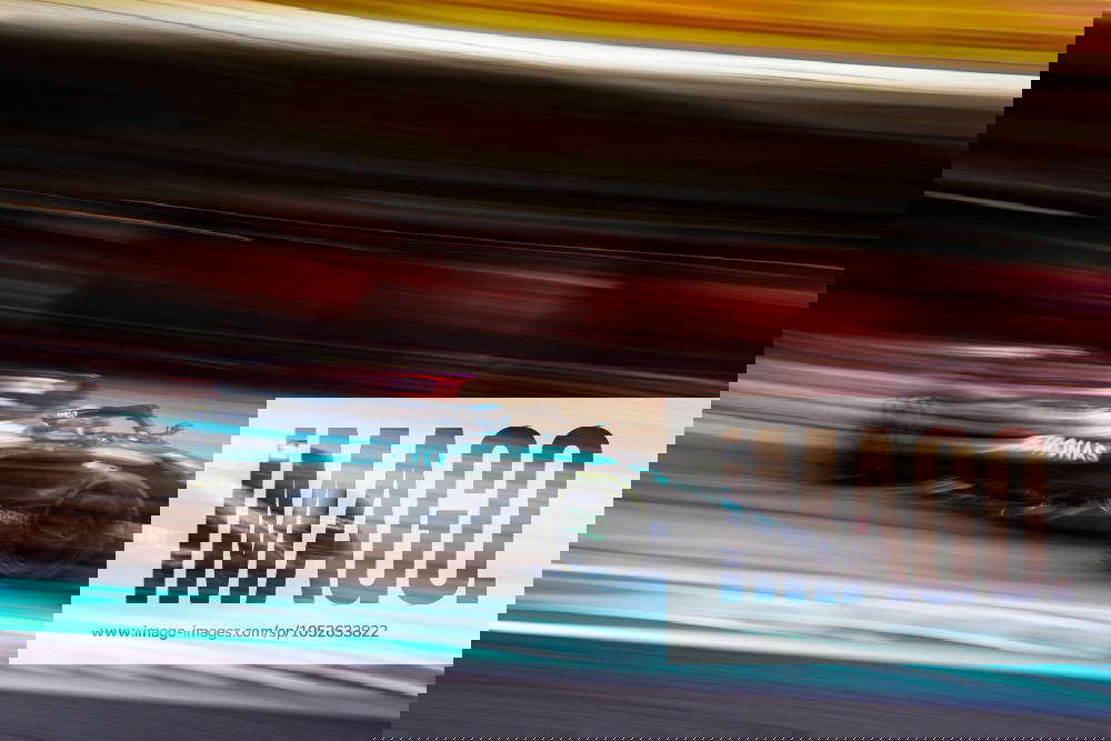 63 RUSSELL George (gbr), Mercedes AMG F1 Team W15, action during the ...