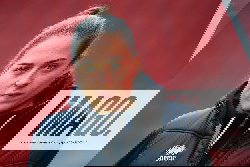 Coach Sabrina Wittmann FC Ingolstadt looking disappointed ...