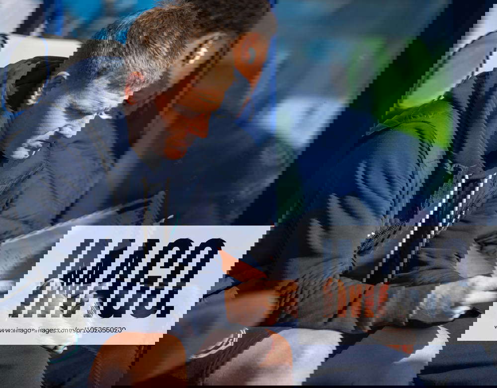 Queens Park Rangers v Portsmouth Sky Bet Championship Matt Ritchie of ...