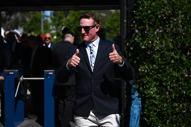 RACING COX PLATE, Racegoers arrive to the Ladbrokes Cox Plate Day at ...