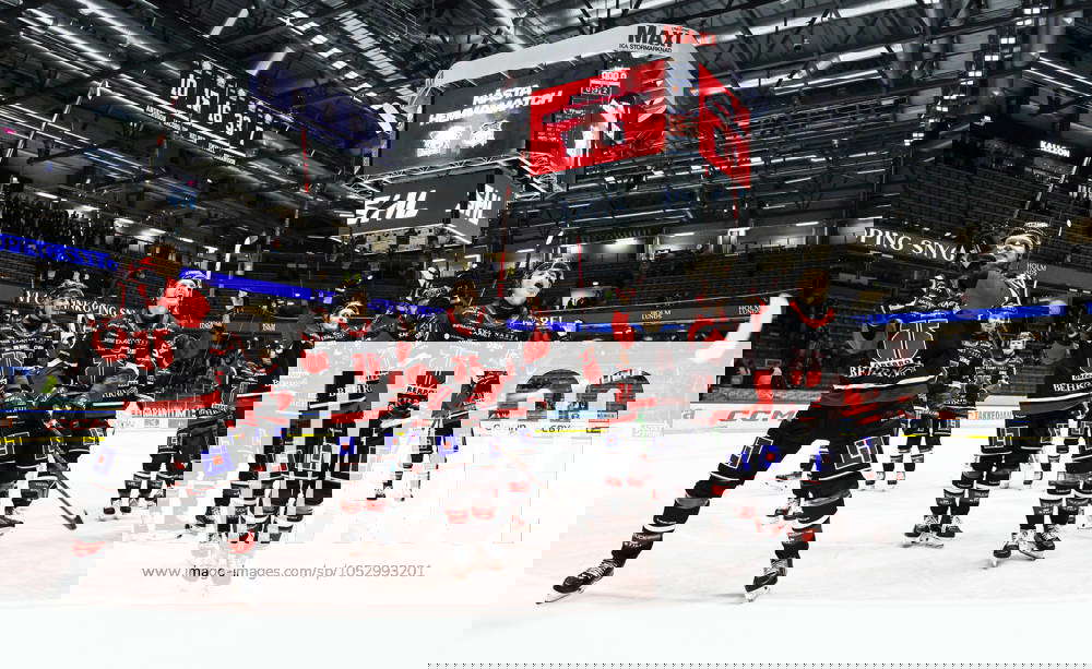 Örebros players cheer during the SHL ice hockey match between Linköping ...