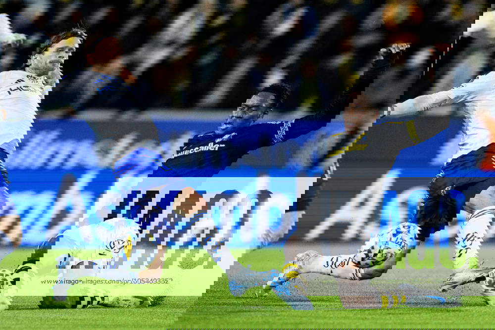 241104 IFK Norrköpings Arnor Traustason and AIKs Mouhamed Lamine Fanne ...