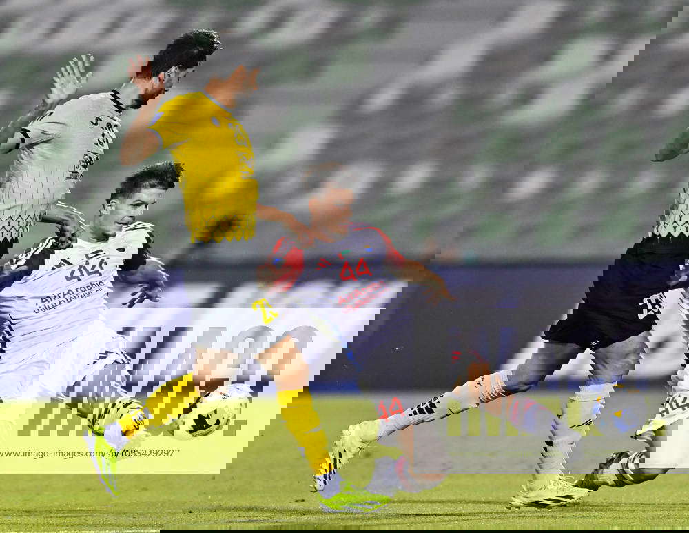 AFC CHAMPIONS LEAGUE TWO, ASEPAHAN SC-SHARJAH FC Mehdi Mohebi (L) of ...