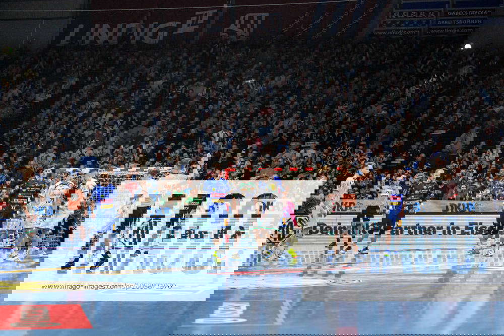 Peter Walz ThSV Eisenach, 14 , Philipp Meyer ThSV Eisenach, 27 , Viggo Kristjansson Right back, SC