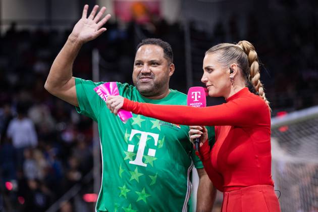 Telekom Star Kick 2024, 17 11 2024, Telekom Dome Oliver Pocher Team ...