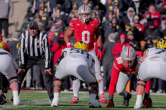 Columbus, Ohio, U.S: Ohio State Buckeyes linebacker Cody Simon lines up ...