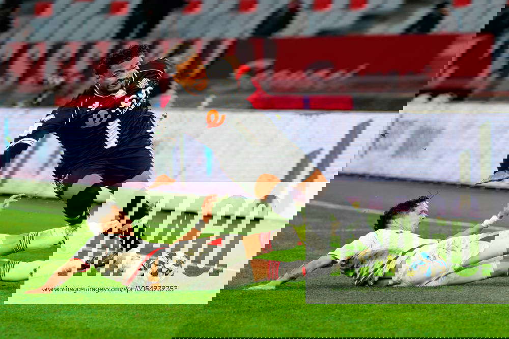 Valerio Mantovani of SSC Bari in action against Joseph Ceesay of Cesena ...