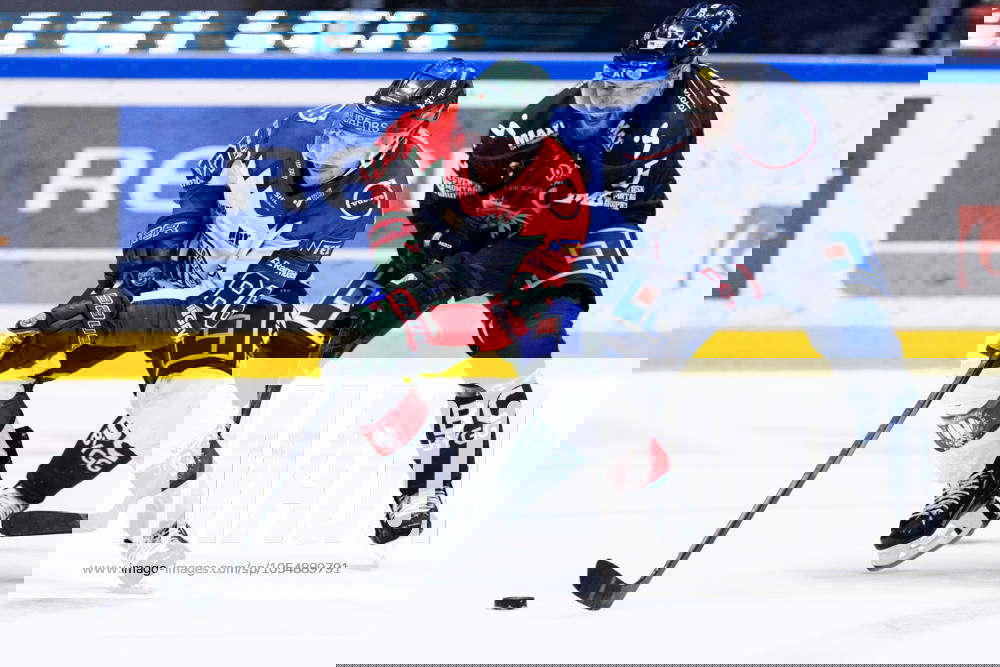 Frölundas Erik Thorell and Linköpings Oscar Fantenberg during the ice hockey match in SHL between