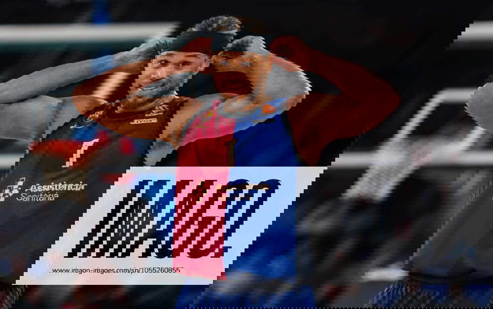 ESP: FC Barcelona, Barca and EA7 Emporio Armani Milan Justin Lamar ...