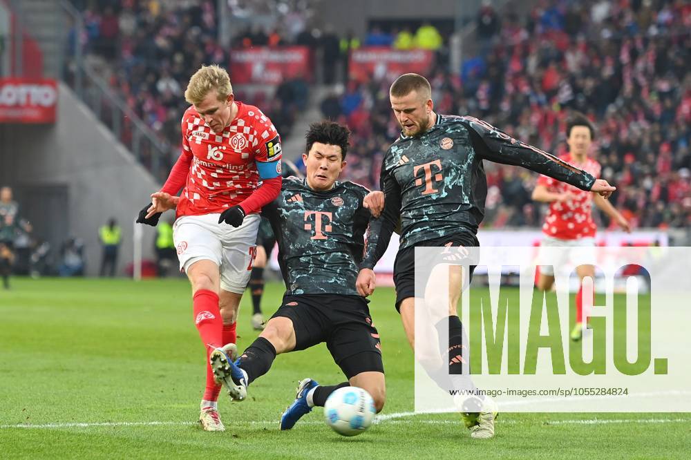 Injury,,Goal chance Jonathan BURKHARDT 1 FSV Mainz 05 , action,,duel ...