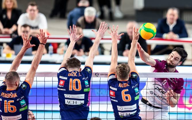 PGE Projekt Warszawa vs ACH Volley Ljubljana - Champions League Jost Krzic , Alen Sket , Karol