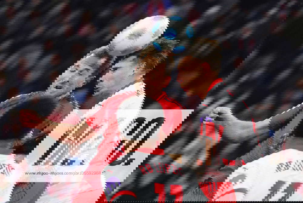 MUNICH, Dec. 21, 2024 -- Harry Kane of Bayern Munich and Willi Orban of ...