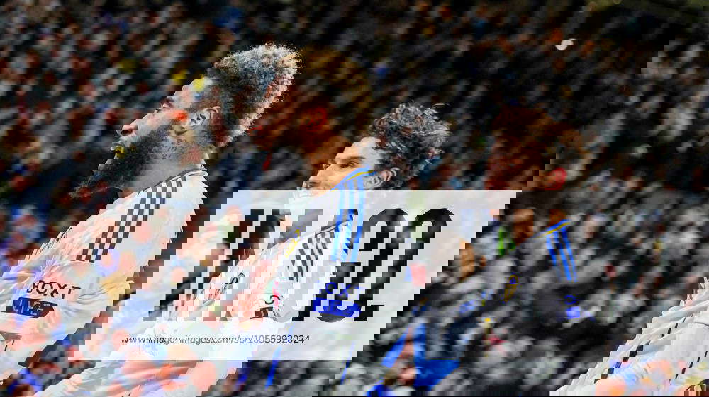 Leeds United v Oxford United EFL Sky Bet Championship 21 12 2024. GOAL ...