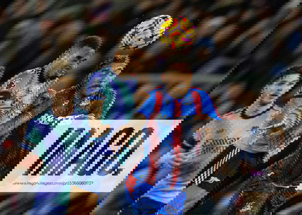 LONDON, Dec. 22, 2024 -- Arsenal s Gabriel Jesus vies for a header with ...