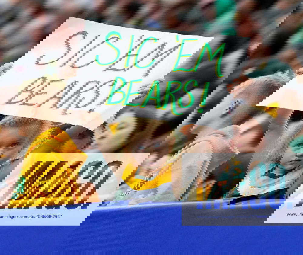 December 31, 2024, Houston, Texas, USA: A young Baylor fan holds up a ...