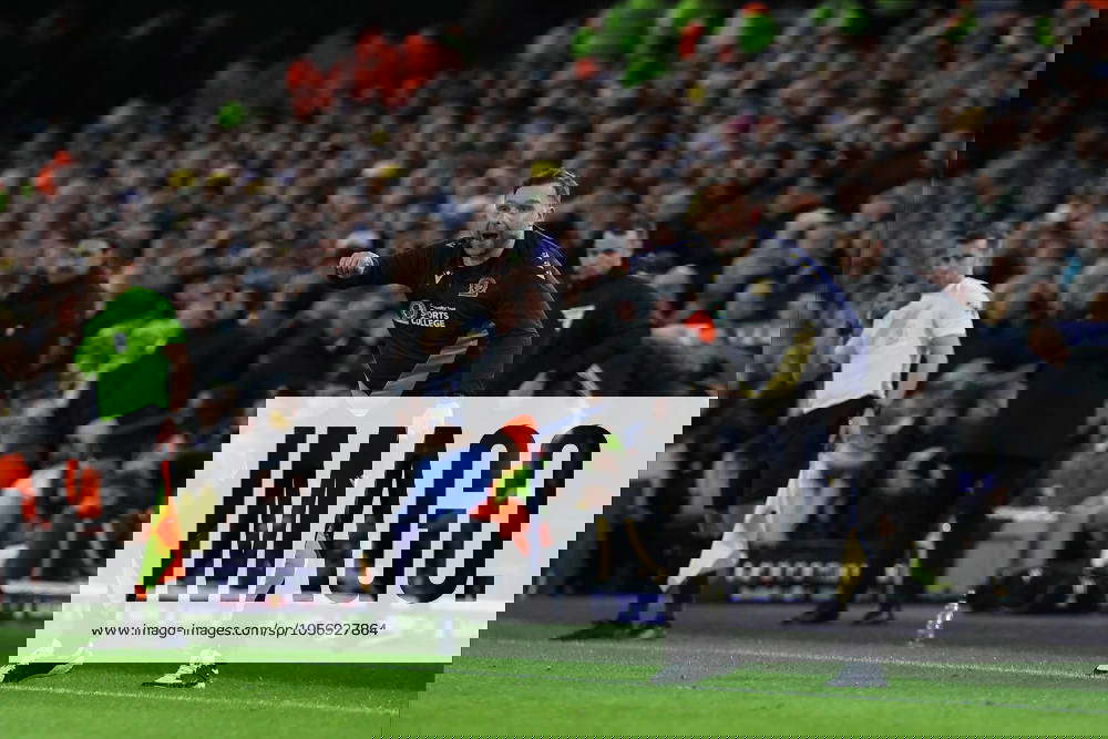 Leeds United FC v Blackburn Rovers FC - Sky Bet Championship John ...