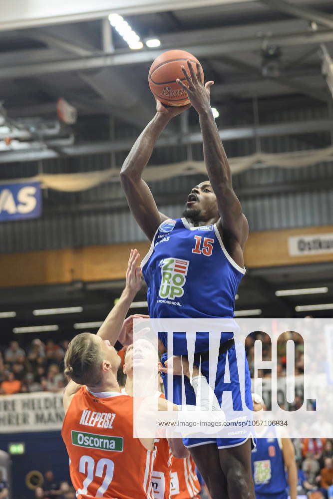 Thomas Klepeisz Ulm, 22 , Ty Brewer MBC, 15 , Syntainics MBC vs ...