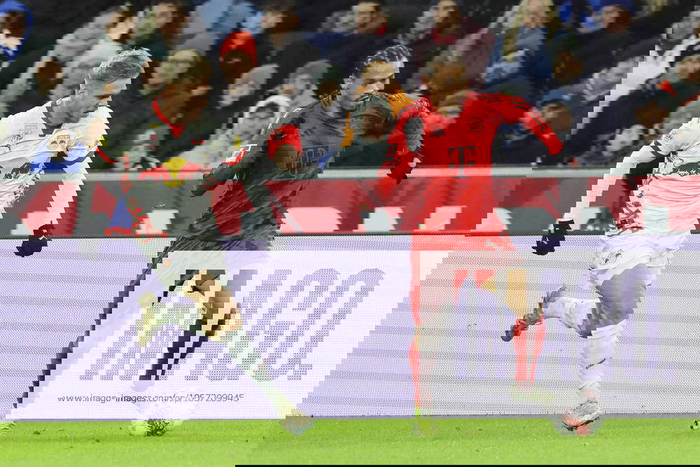 Leandro Morgalla RB Salzburg and Leroy Sane FC Bayern Muenchen battle for the ball, Friendly, RB