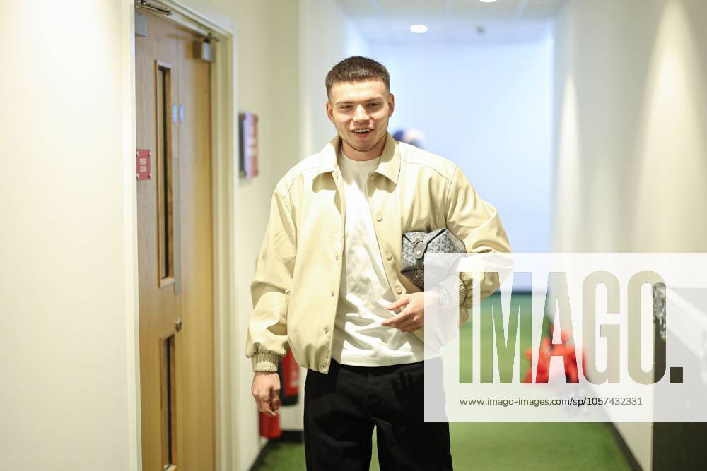 Aaron Morley of Bolton Wanderers arrives Rotherham United v Bolton ...