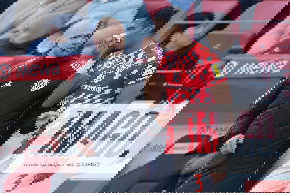 1 FSV Mainz 05 VfL Bochum, 1 FBL Moritz Jenz Mainz, 3 bleeding from the ...