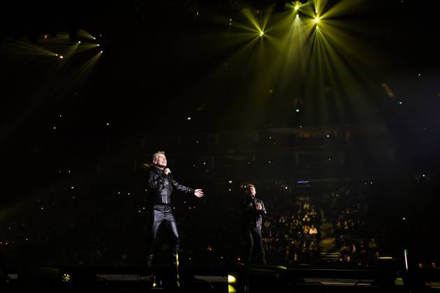 F1 - F1 75 LIVE AT THE O2 Take That band composed of Gary Barlow, Mark ...