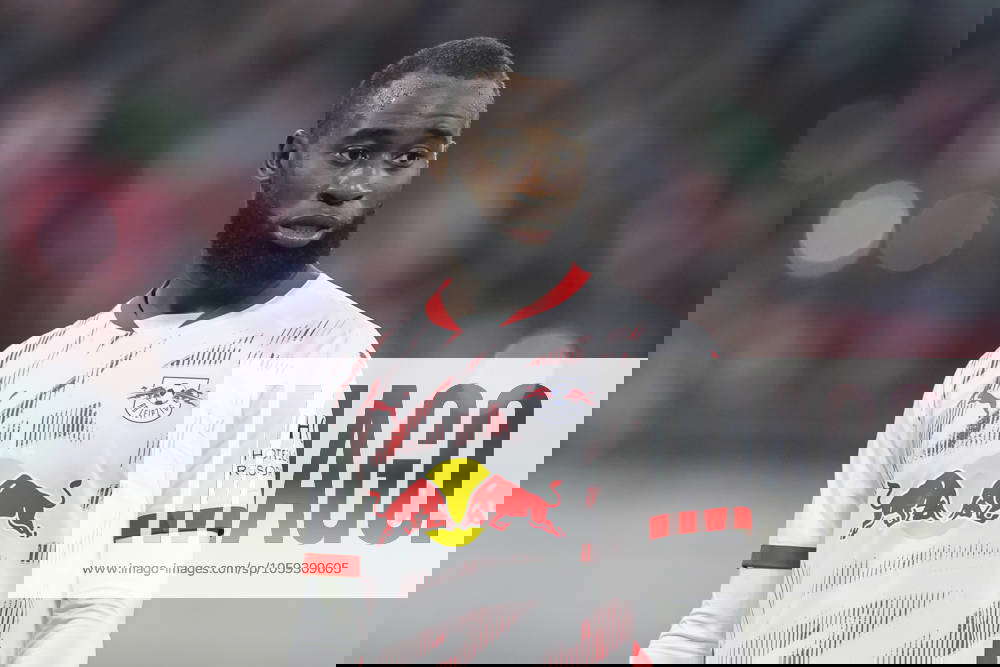 Lutsharel Geertruida RB Leipzig looks on, DFB Pokal, RB Leipzig v VfL ...