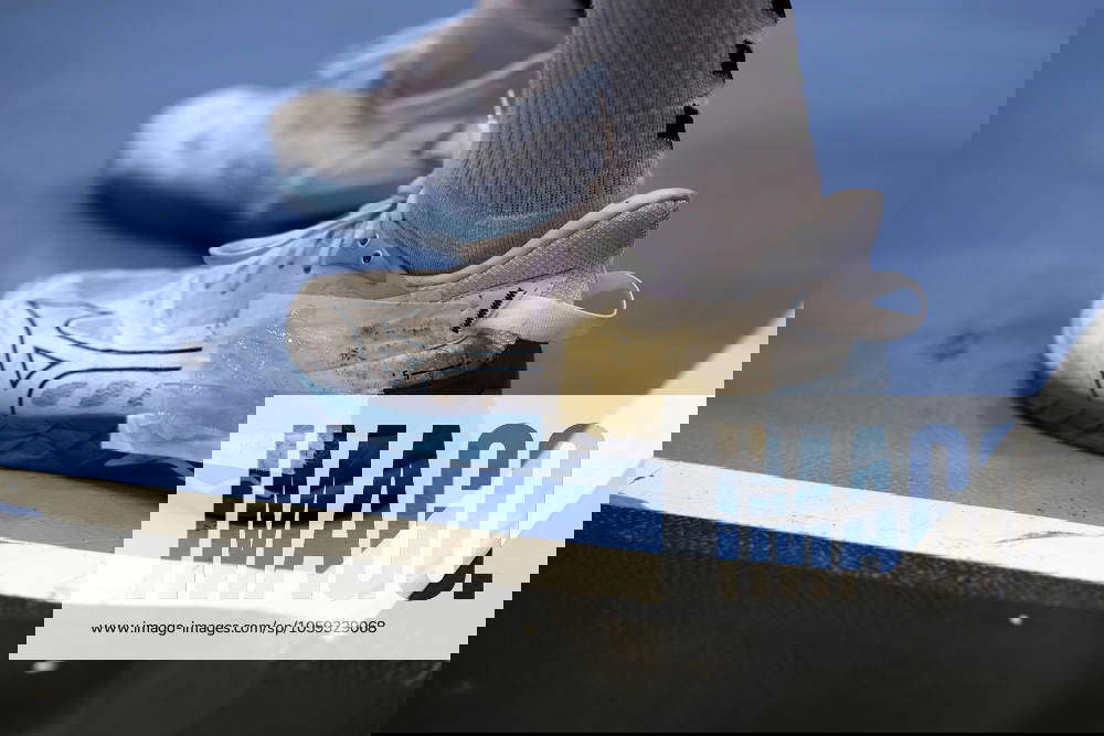 A resin depot on a handball shoe Handball I Men I Bundesliga Daikin HBL ...