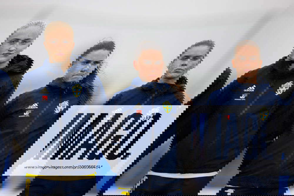 Wilma Leidhammar, Emilia Pelgander and My Cato of Sweden ahead of the ...