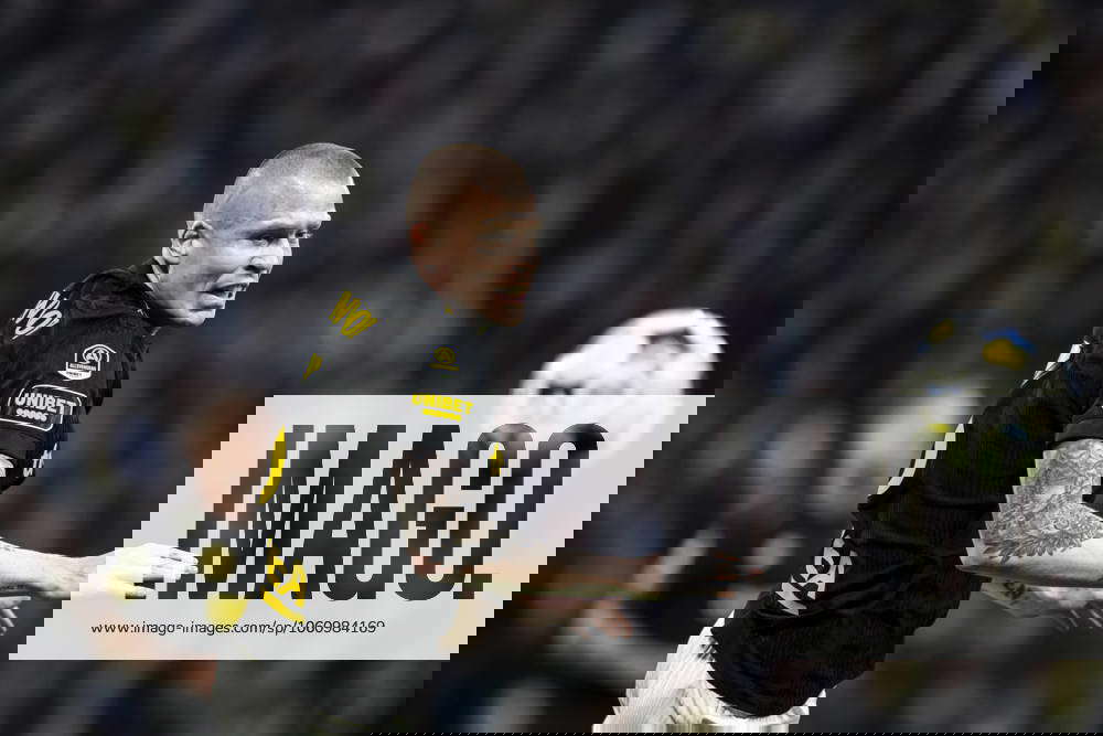 250414 AIKs Thomas Poppler Isherwood during the Allsvenskan football match between AIK and Malm