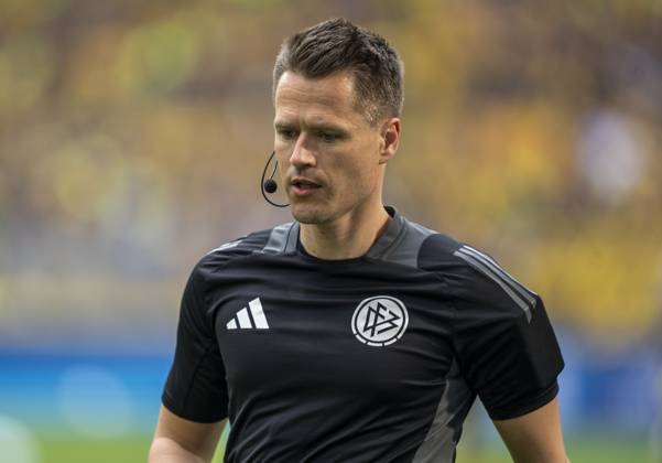 Jan Seidel DFB Referee, Oberkraemer 20 04 2025, Football, 1 Bundesliga ...
