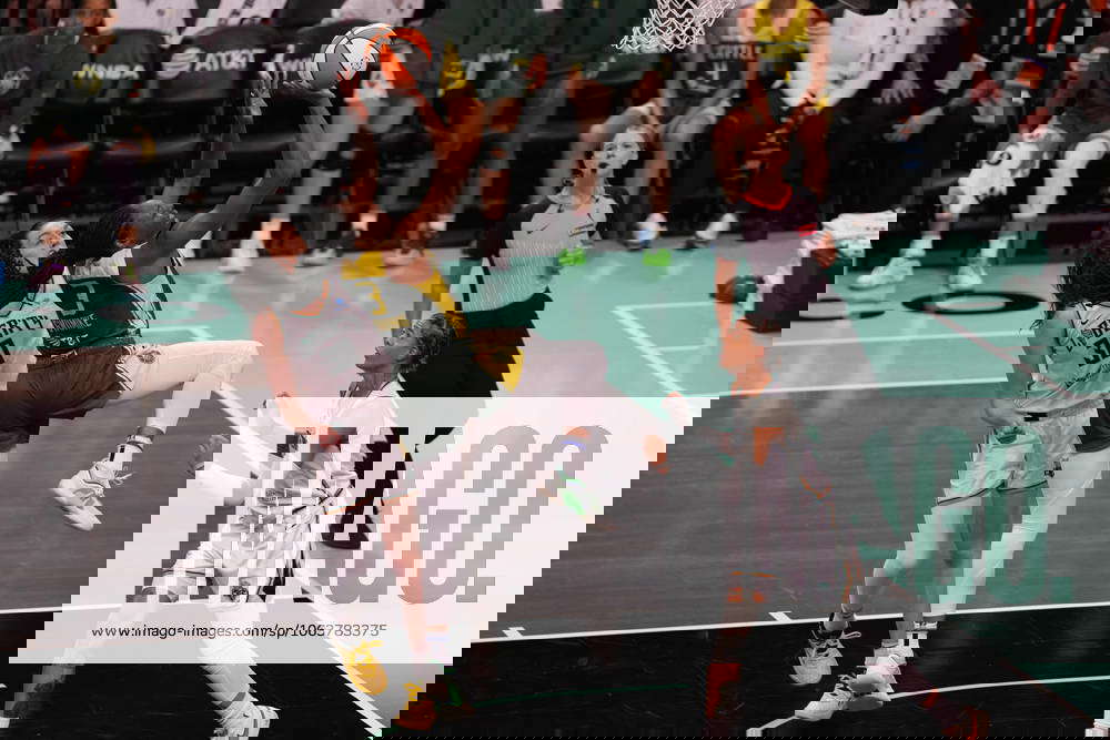 BROOKLYN, NY - JULY 06: Seattle Storm Forward Nneka Ogwumike shoots a ...