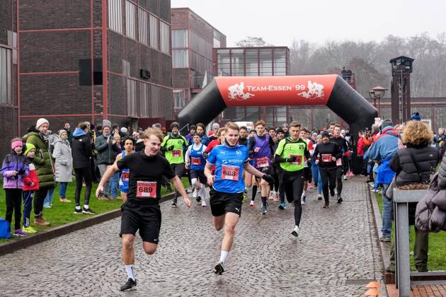 Hallo Stock Photos – High-Quality Images for Licensing | IMAGO