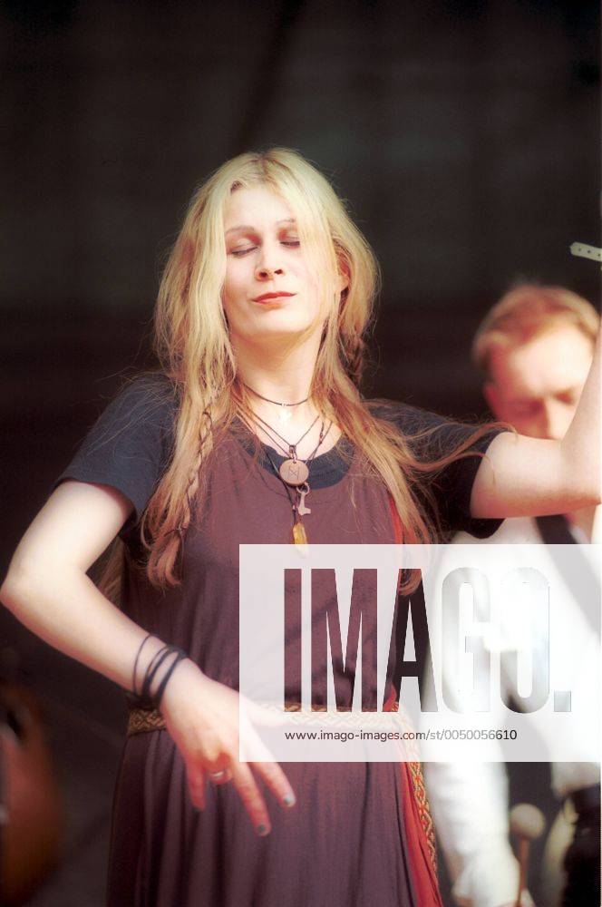 Sängerin Andrea Haugen vertieft - Leipzig