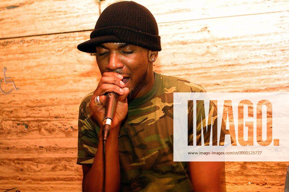 Rapper MC Blakey (GBR) singt in einem Münchner