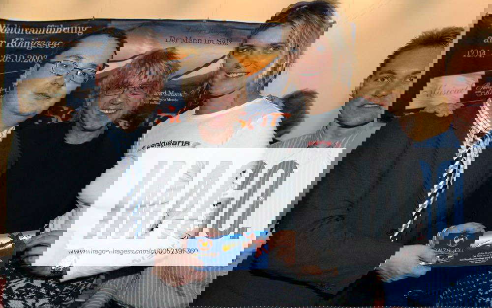 Geschäftsführer Robert Pietsch (li., Theater am Königssee GmbH) und ...