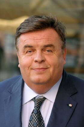 Prof. Dr. Helmut Thoma (AUT Aufsichtsratsvorsitzender freenet.de AG ...