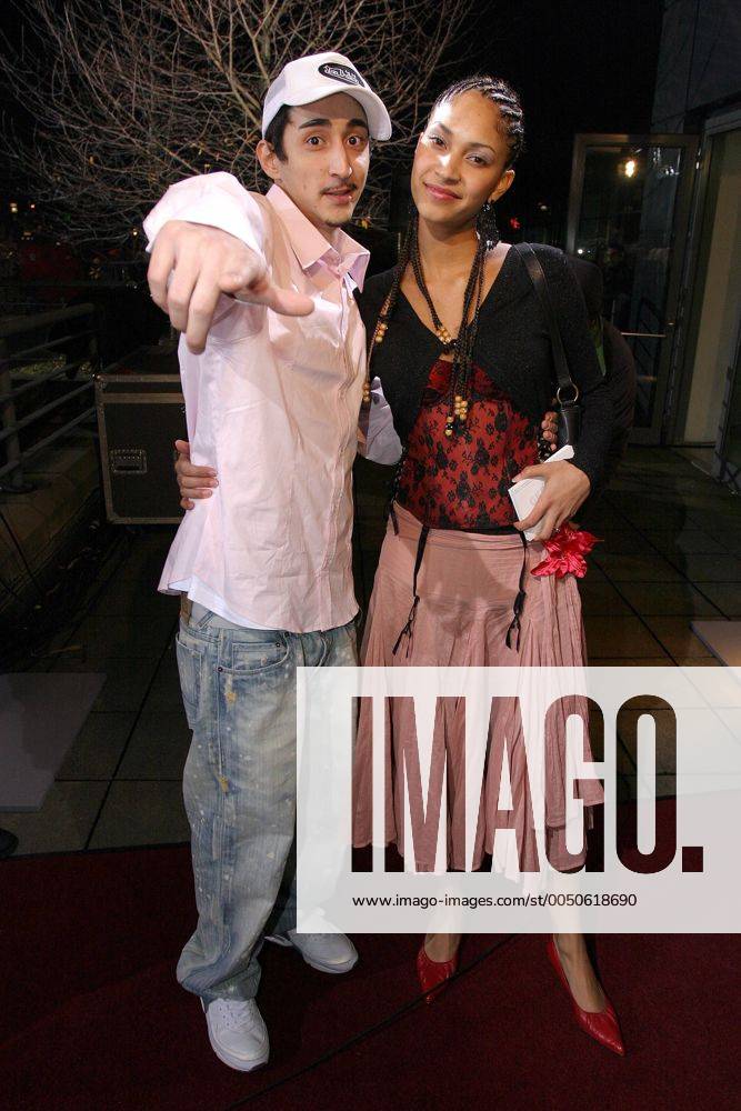 Rapper Eko Fresh (li., GER) mit Sängerin Valezka (GER) anlässlich der ...