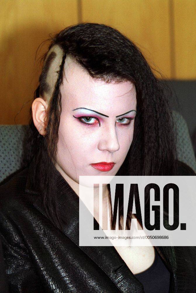 Angeklagte Manuela Ruda während des Prozesses gegen sie und ihren Mann ...