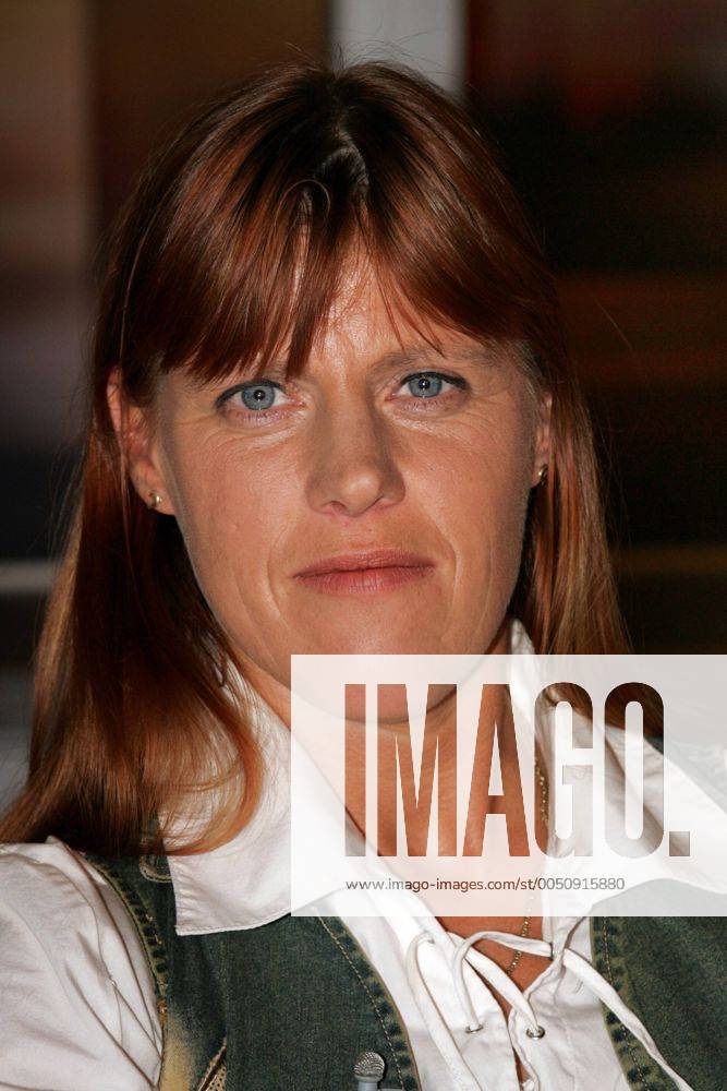 Anja Wille - Mutter des ermordeten Felix - zu Gast bei der JOHANNES B ...