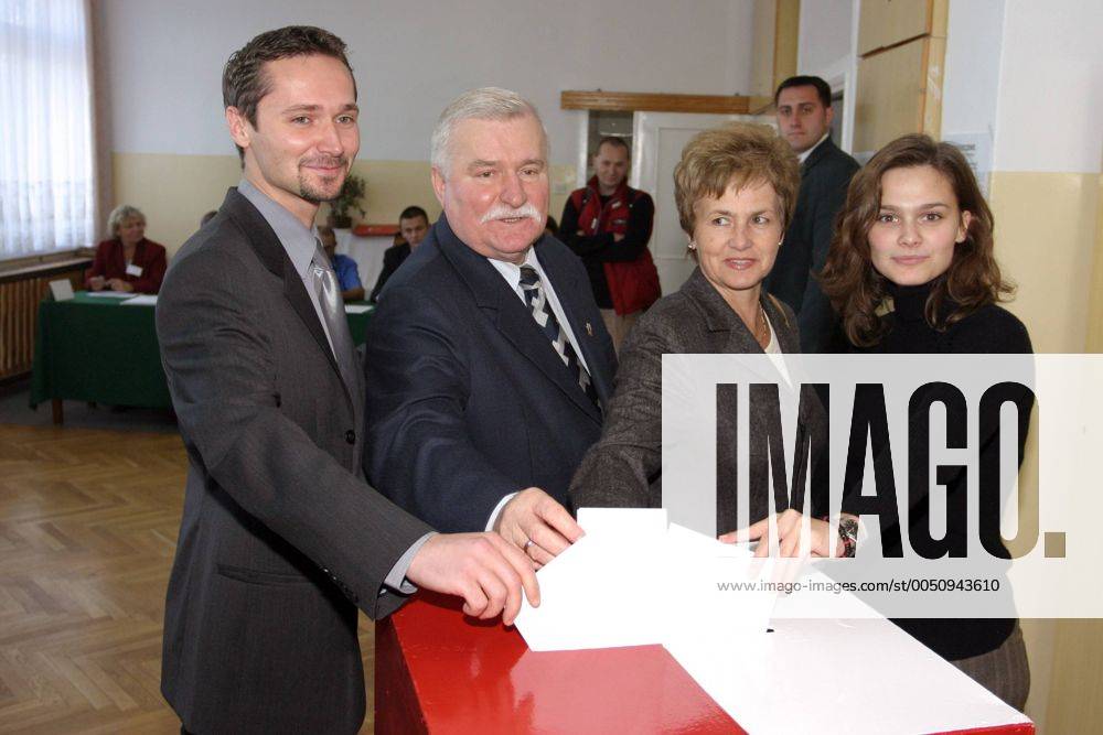 Lech Walesa (POL Gründer der Gewerkschaft Solidarnosc) und Ehefrau ...