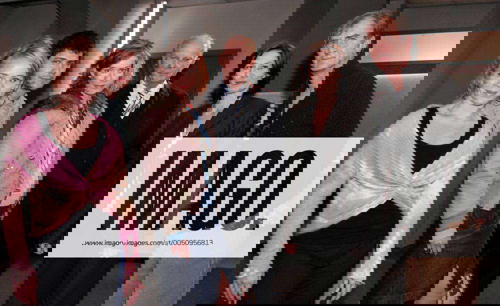 Schauspieler v.l.n.r.: Solveig Arnarsdottir (ISL), Björn Kirschniok ...