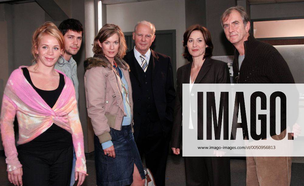 Schauspieler v.l.n.r.: Solveig Arnarsdottir, Björn Kirschniok, Lisa ...