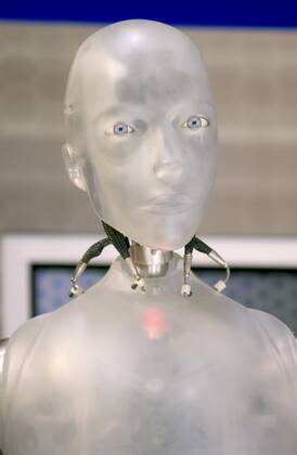 Roboter aus dem Film AI - ARTIFICIAL INTELLIGENCE auf der Cebit 2005 in
