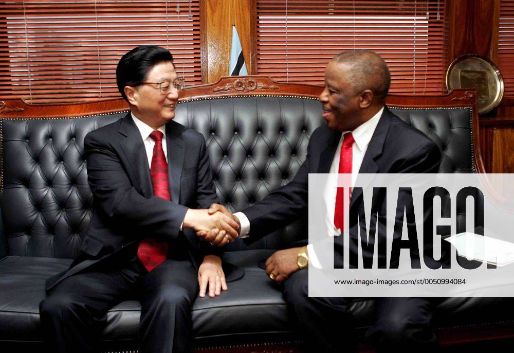 Huang Ju (li., CHN CPC Vizepräsident China) bei einem Treffen mit ...