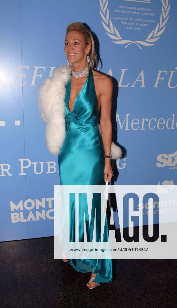 Society-Lady Tatjana Hofmann anlässlich der Unesco-Gala 2005 in